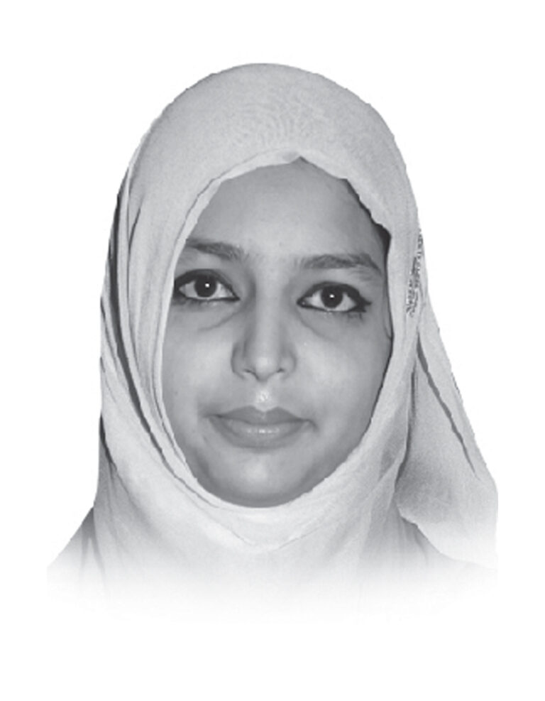 Amber Akbar – Admissions